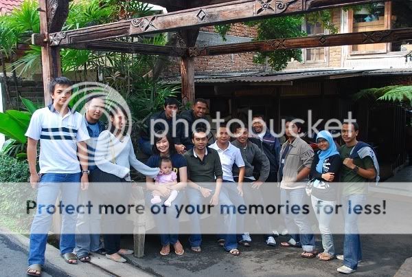 Ikastara Bandung in action | Ikastara Parijs Van Java Community